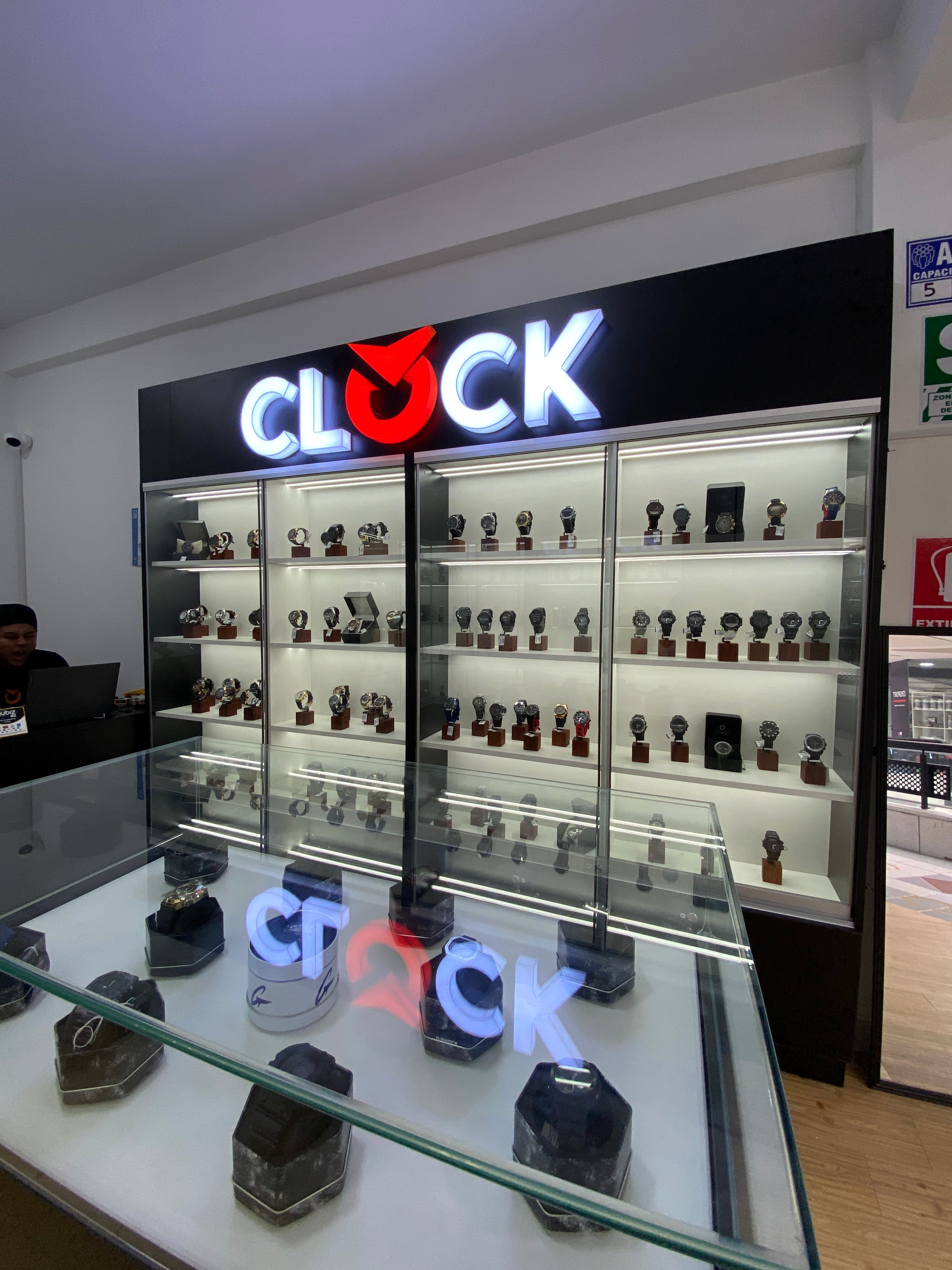 LIMA | SAN MIGUEL – CLOCK PERU